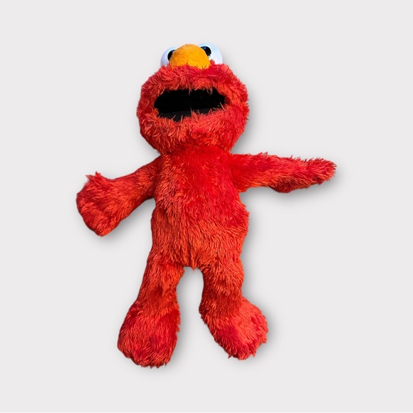 Hasbro | Other | Sesame Street Tickle Me Elmo Plushie Stuffed Toy ...